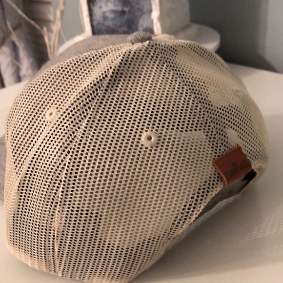 Local Crowns | Accessories | Nwt Local Crowns Illinois Trucker Hat ...